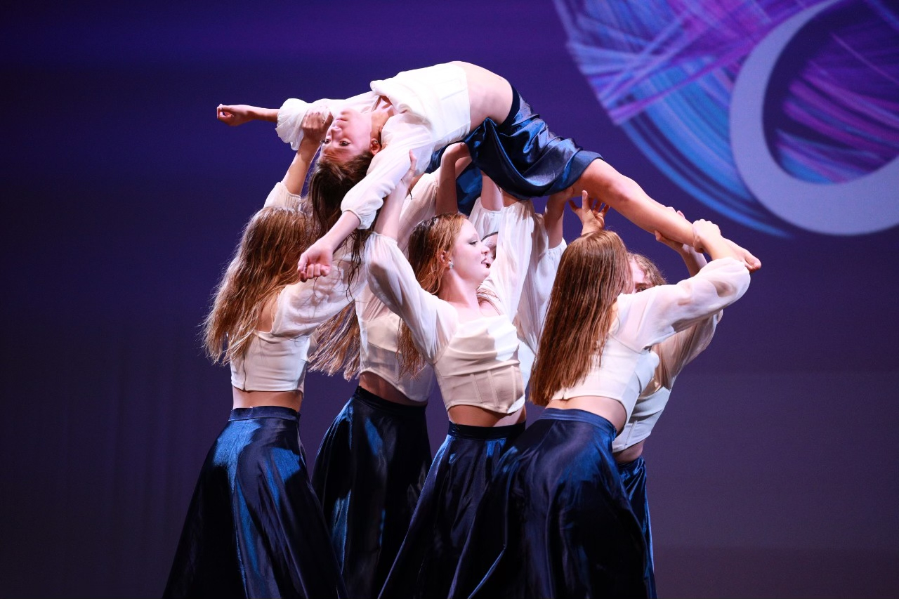 Davis Dance Academy – Where technique and movement fuse